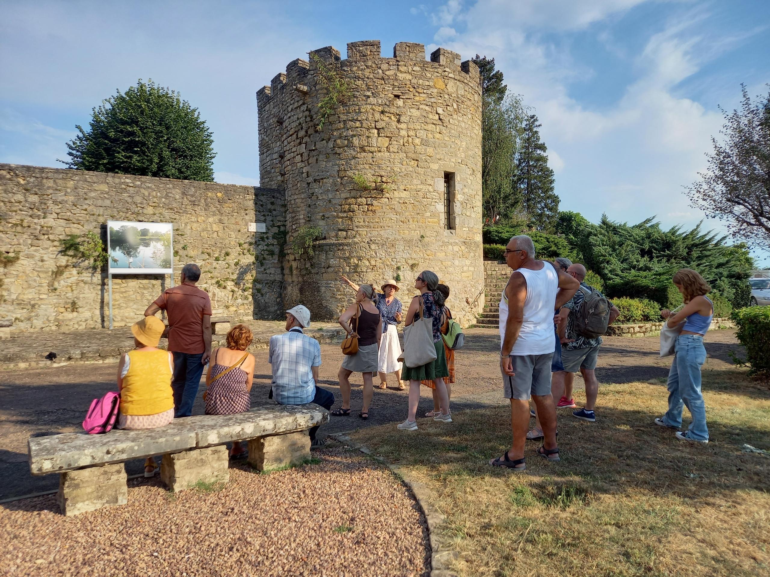 Visite guidée "Les secrets de Decize" – Decize – Office de Tourisme Sud ...